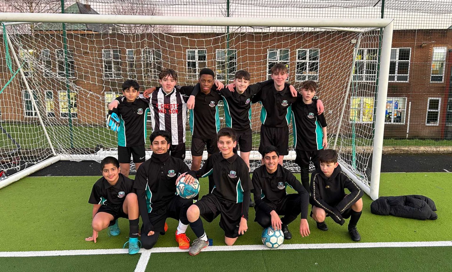 Year 8 Boys Football vs Canon Slade – Sharples School